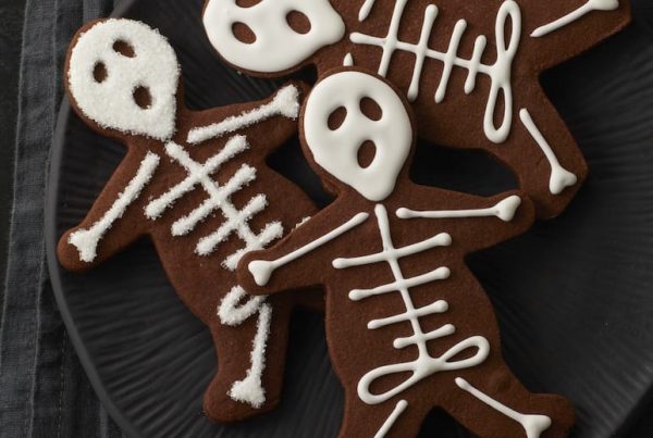 The Real Kit Kat Bar Cake • Tara Teaspoon | tarateaspoon