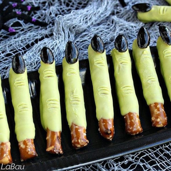 15 Spooky Homemade Halloween Treats Kids Can Make | Tara Teaspoon