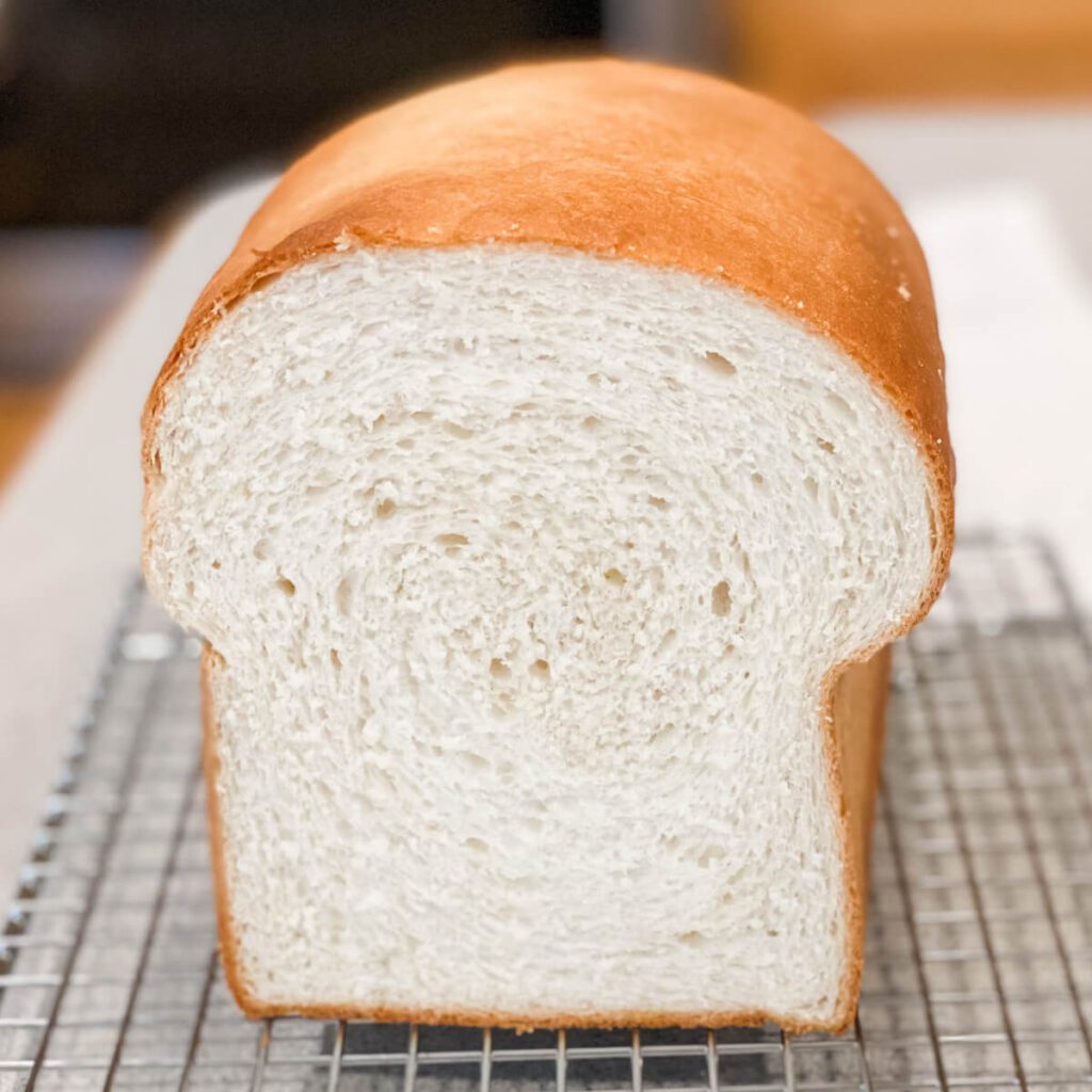 The Best Fluffy White Bread Recipe - Tara Teaspoon
