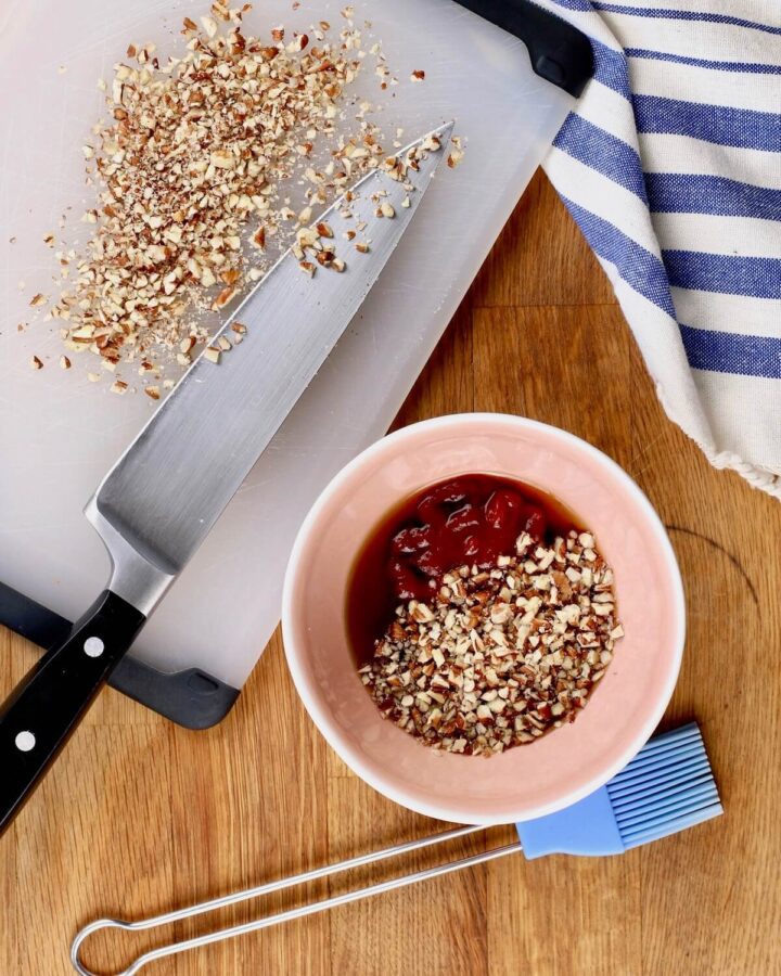 Spicy & Sweet Glazed Maple Bacon with Pecans | Tara Teaspoon