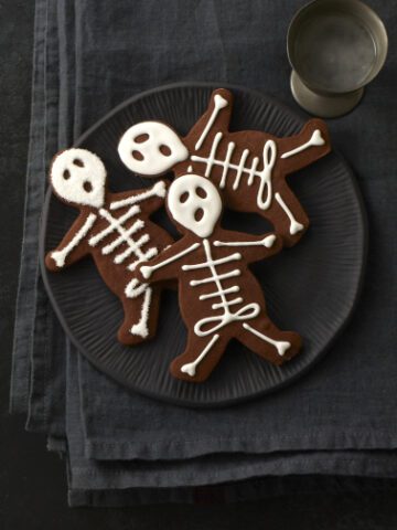 Chocolate Skeleton Cookies (With Video!)