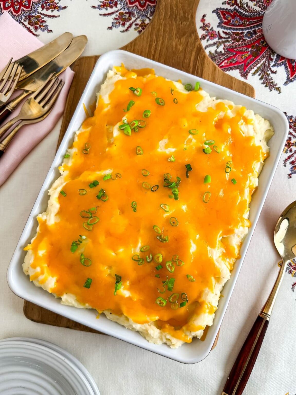 Cheesy Mashed Potatoes Recipe (Three Cheeses!) - Tara Teaspoon