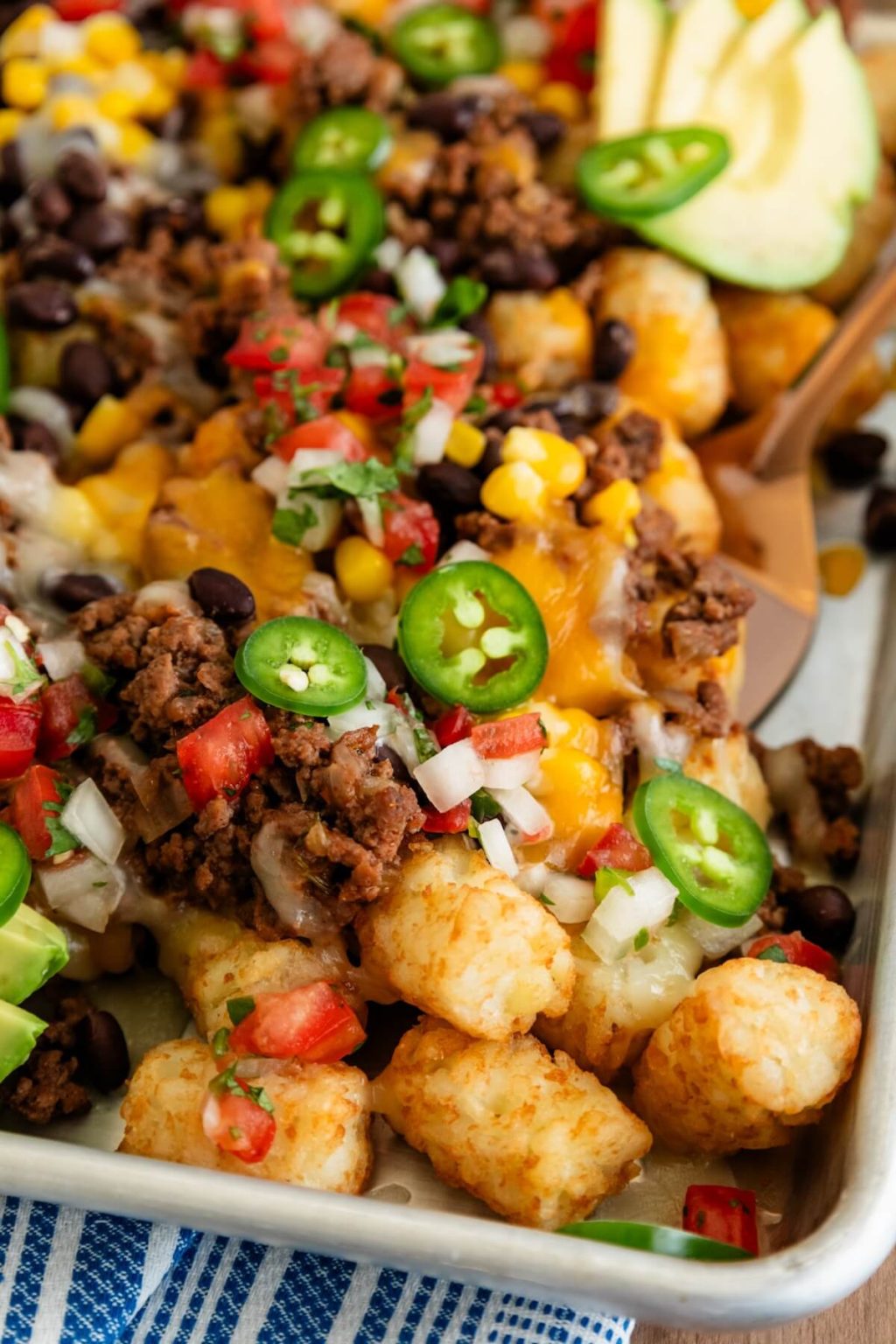Totchos (Tater Tot Nachos) - Tara Teaspoon