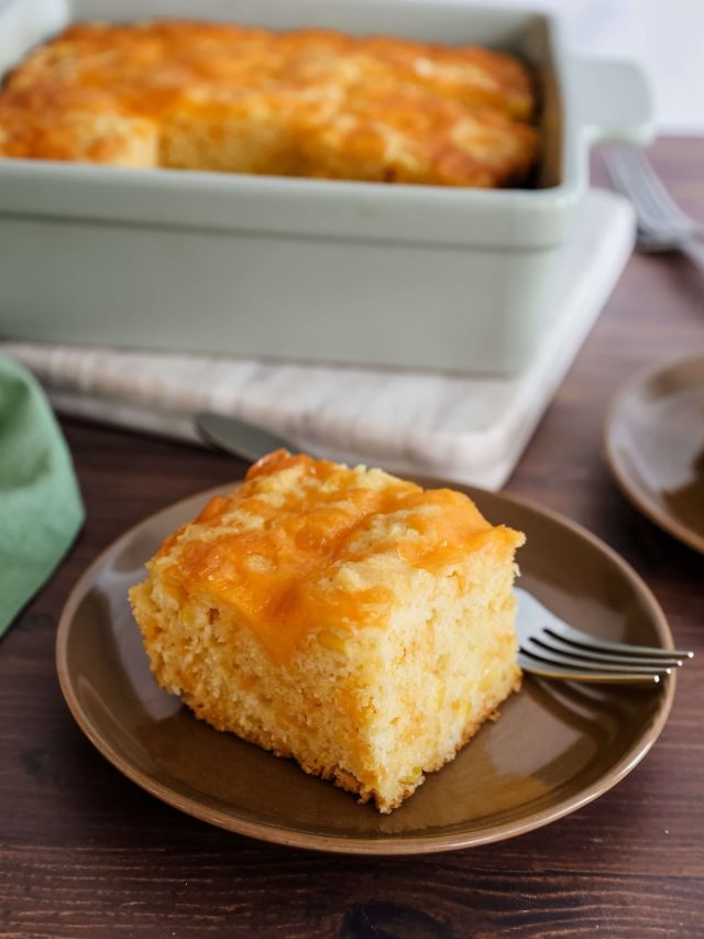 Cheesy Cornbread - Tara Teaspoon
